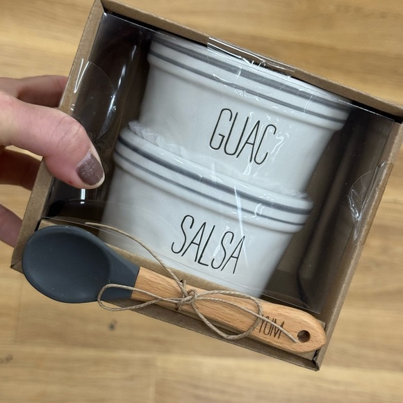 Rae Dunn | Other | Rae Dunn White Salsa And Guac Bowl Set With Spoon ...